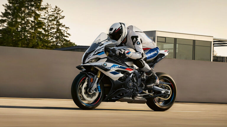 The 10 Best Sport Motorcycles: (Supersport, Street Racing..)