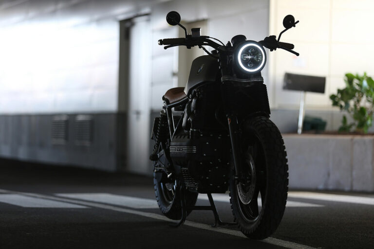 Motorcycle Hand Signals for Bikers: 16 Common Arm Signs